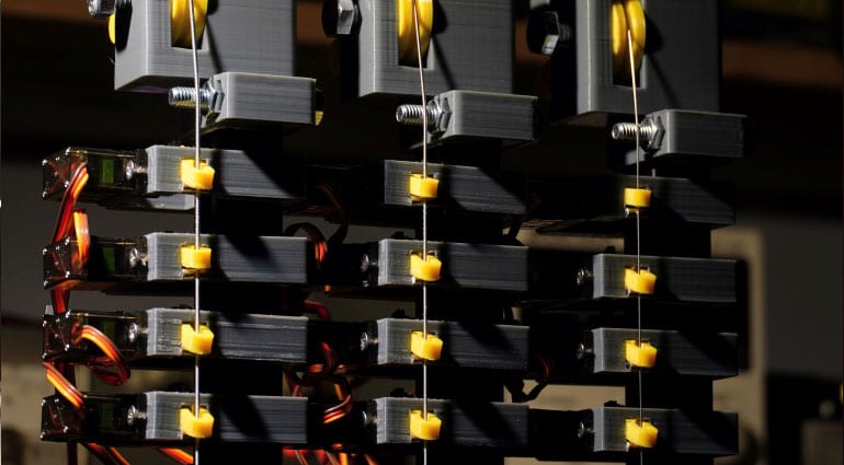 Greg's Harp: Robot de cuerdas polifónico - gearnews.es