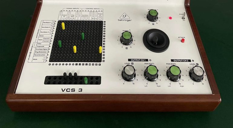 Behringer VCS3: actualización y fotos de un modelo final de pre ...